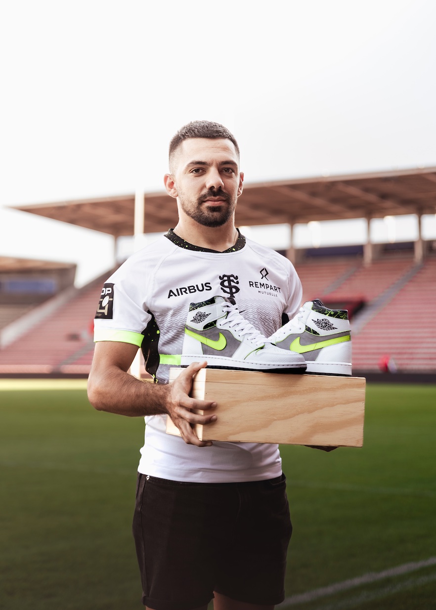 Remise de la paire de Nike Jordan 1 par LBT Sneakers