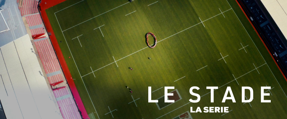 LE STADE, LA SERIE DISPONIBLE SUR PARAMOUNT+